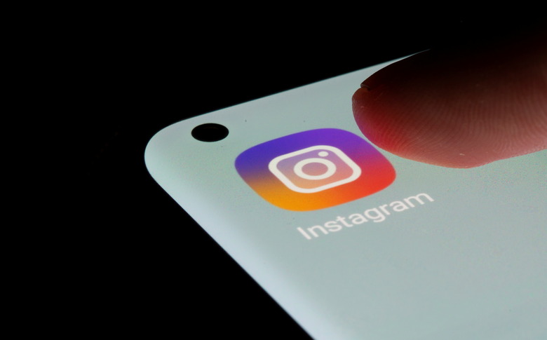 Report finds Instagram makes it easy for teens to find drugs online