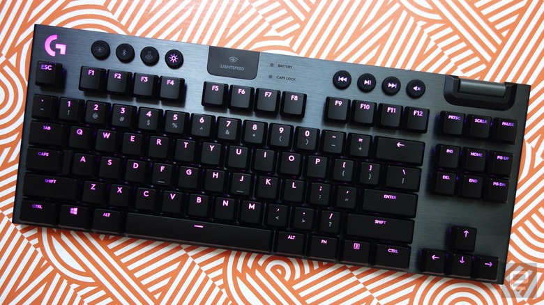 Logitech's G915 TKL is a gaming keyboard you can get comfy with